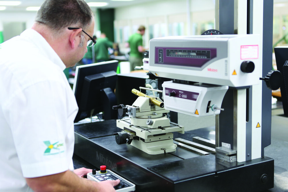 Xtrac Tracks True With Mitutoyo's Contracing Technology - Mitutoyo